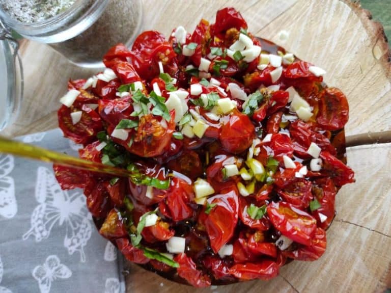 Sušená rajčata v troubě: účinky a recept na domácí výrobu